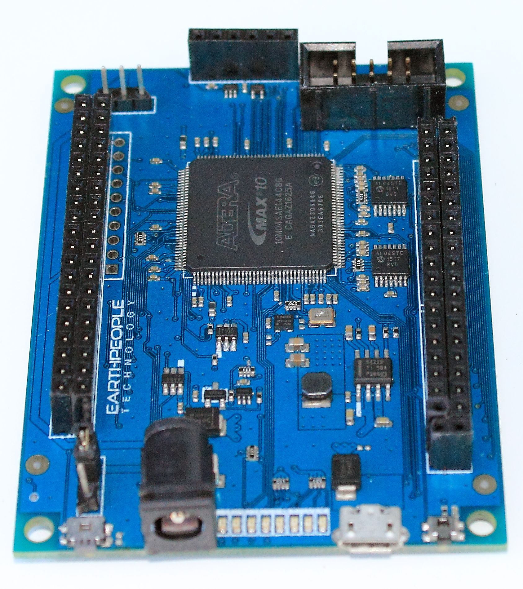Altera Max10 Fpga Development Board Maxprologic From Earth People